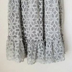 Ivy City Co | Dresses | Ivy City Dress Women L Gray Floral Smocked Midi ...